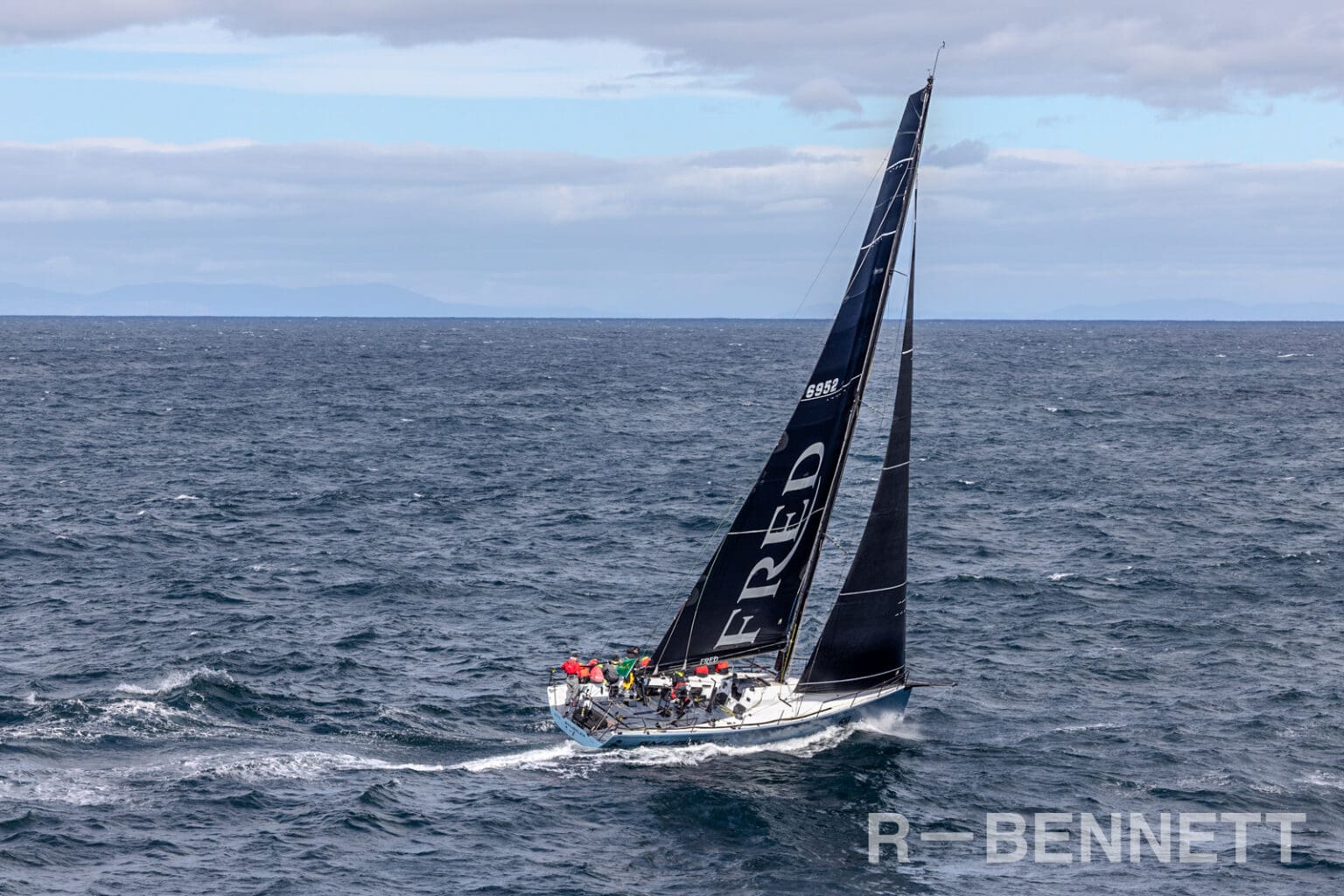 Smuggler 7687 SH23 | Richard Bennett Photography