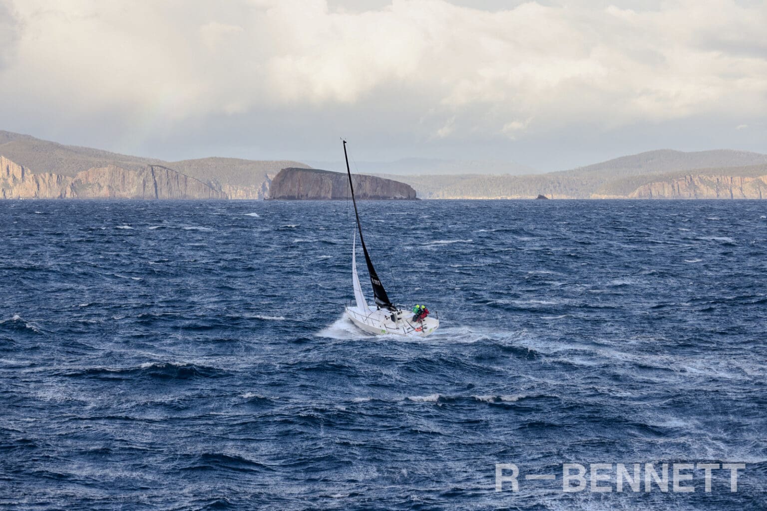 Toecutter 8124 SH23 | Richard Bennett Photography