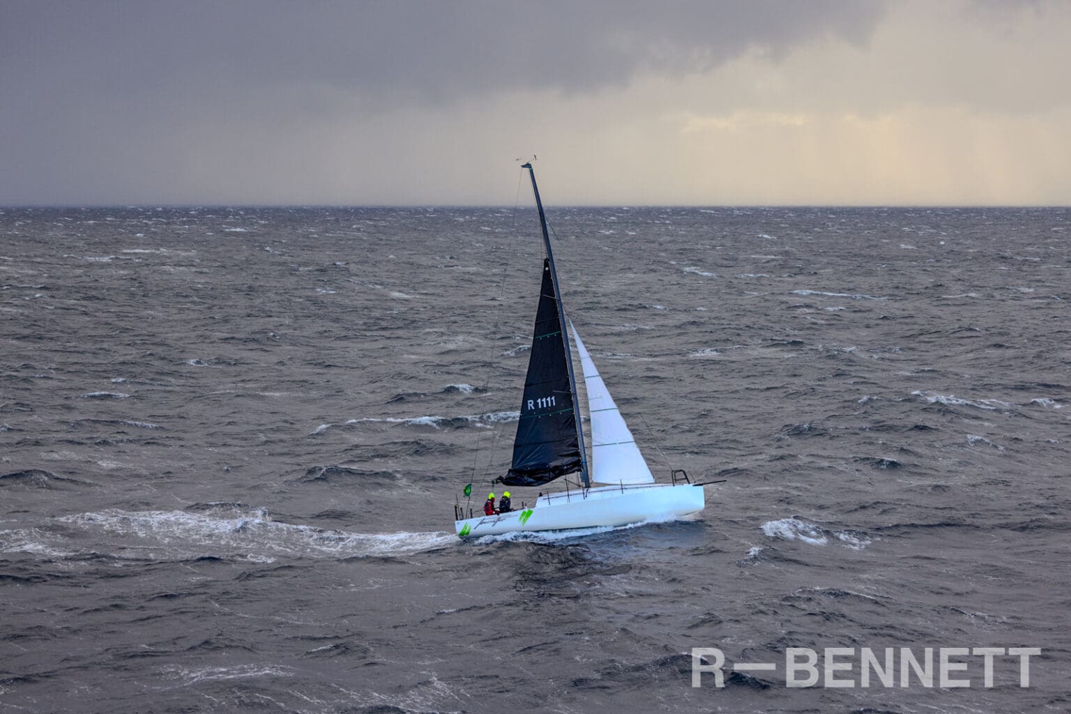 Toecutter 8127 SH23 | Richard Bennett Photography